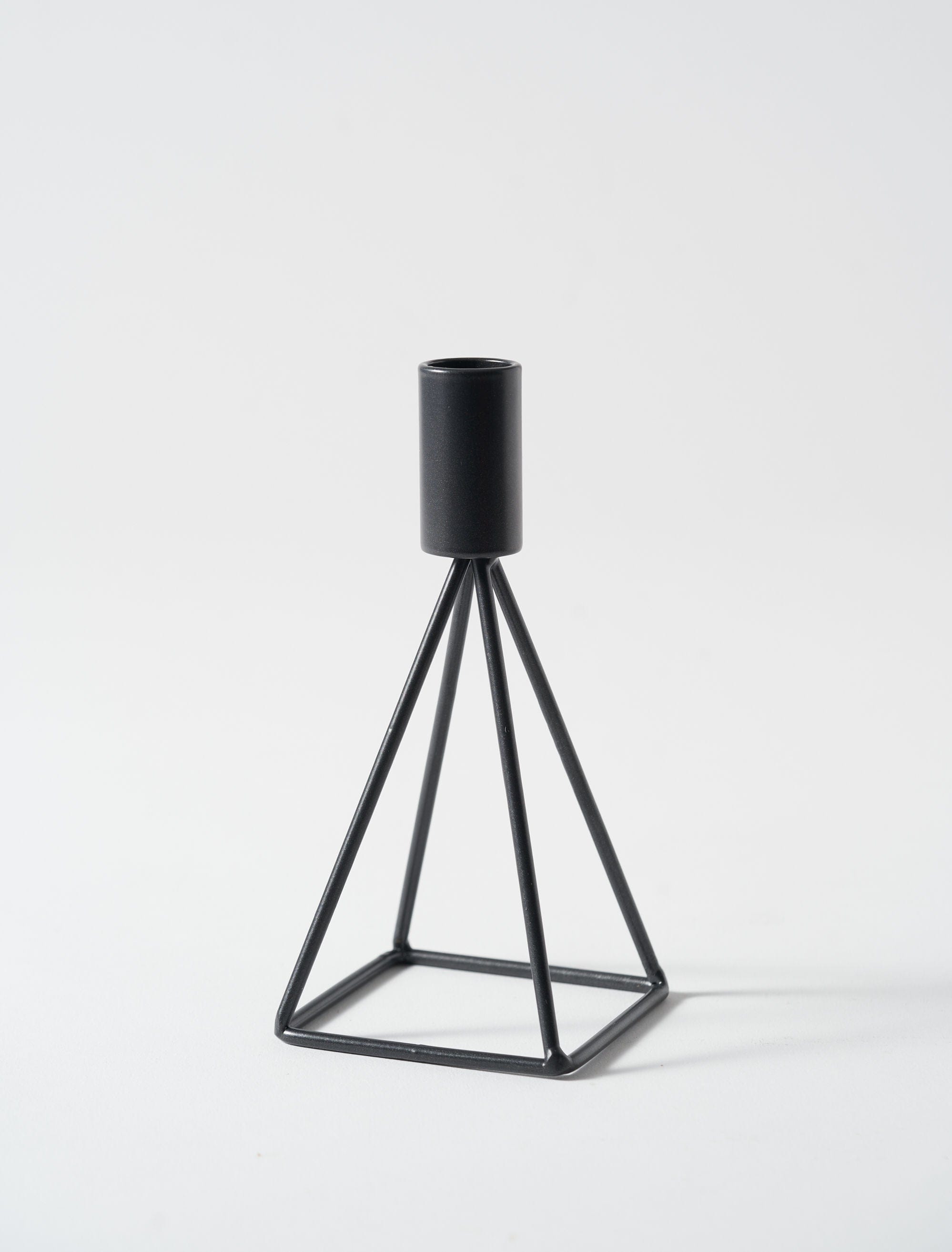 Pyramid Candle Holder - Black – contempee